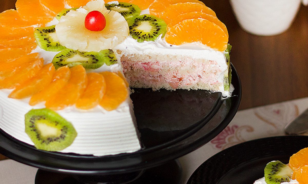 Fresh Fruit Cake Decoration