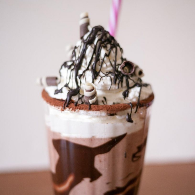 How to Fix A Broken Cake | Tips to Set a Messed Cake