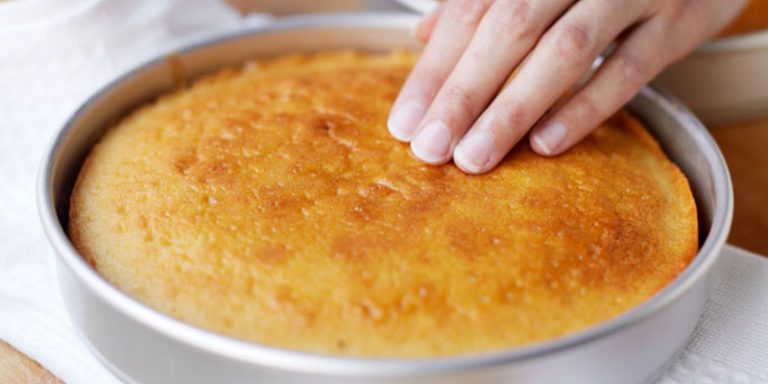 Why is my cake rubbery? - Bakingo Blog