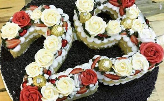 29th Birthday Cake Ideas - Bakingo Blog