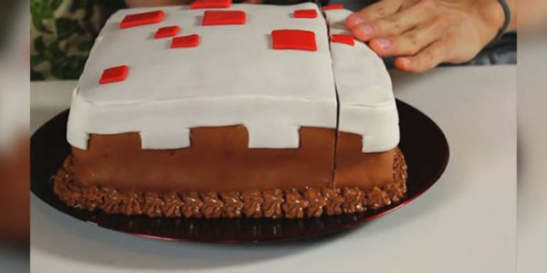 The Minecraft Cake Recipe | How To Bake Minecraft Cake