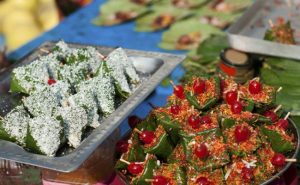 12 Famous Foods of Lucknow You Must Try - Bakingo Blog