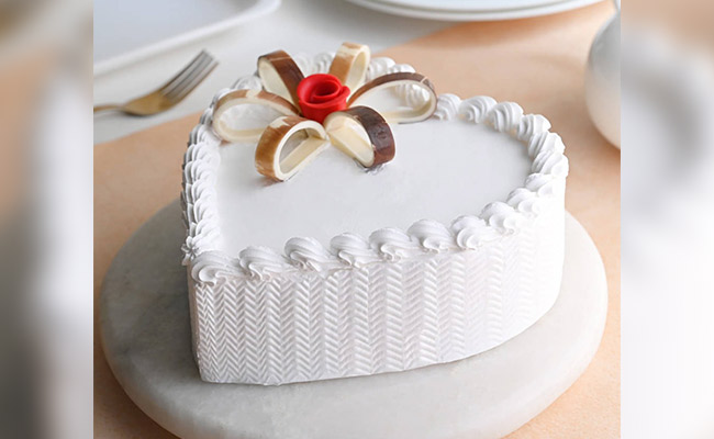 Top 10 Budget Friendly Anniversary Cake Design Ideas