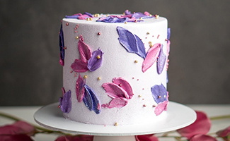 Top 10 Small Wedding Cakes That Will Make Your Heart Flutter