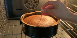 Common Cake Baking Problems and Solutions - Bakingo Blog