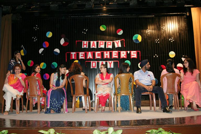 15 Fun Games for Teachers to Celebrate Teachers' Day with a Twist